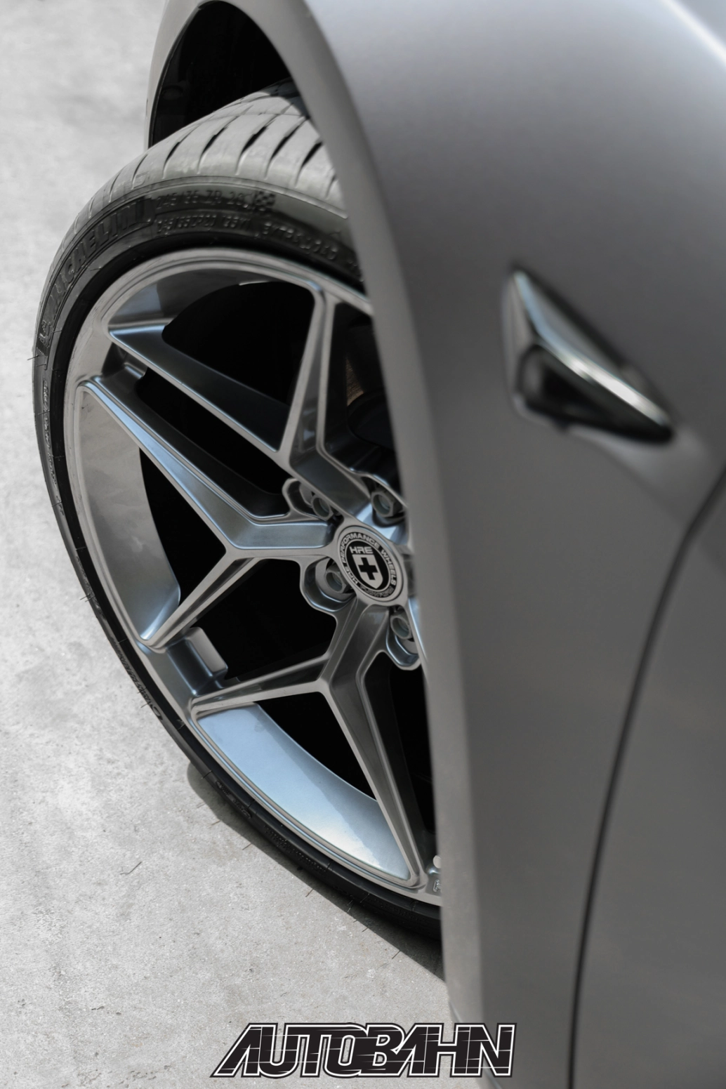 HRE Wheels FF11 - 19“ | Autobahn Thailand