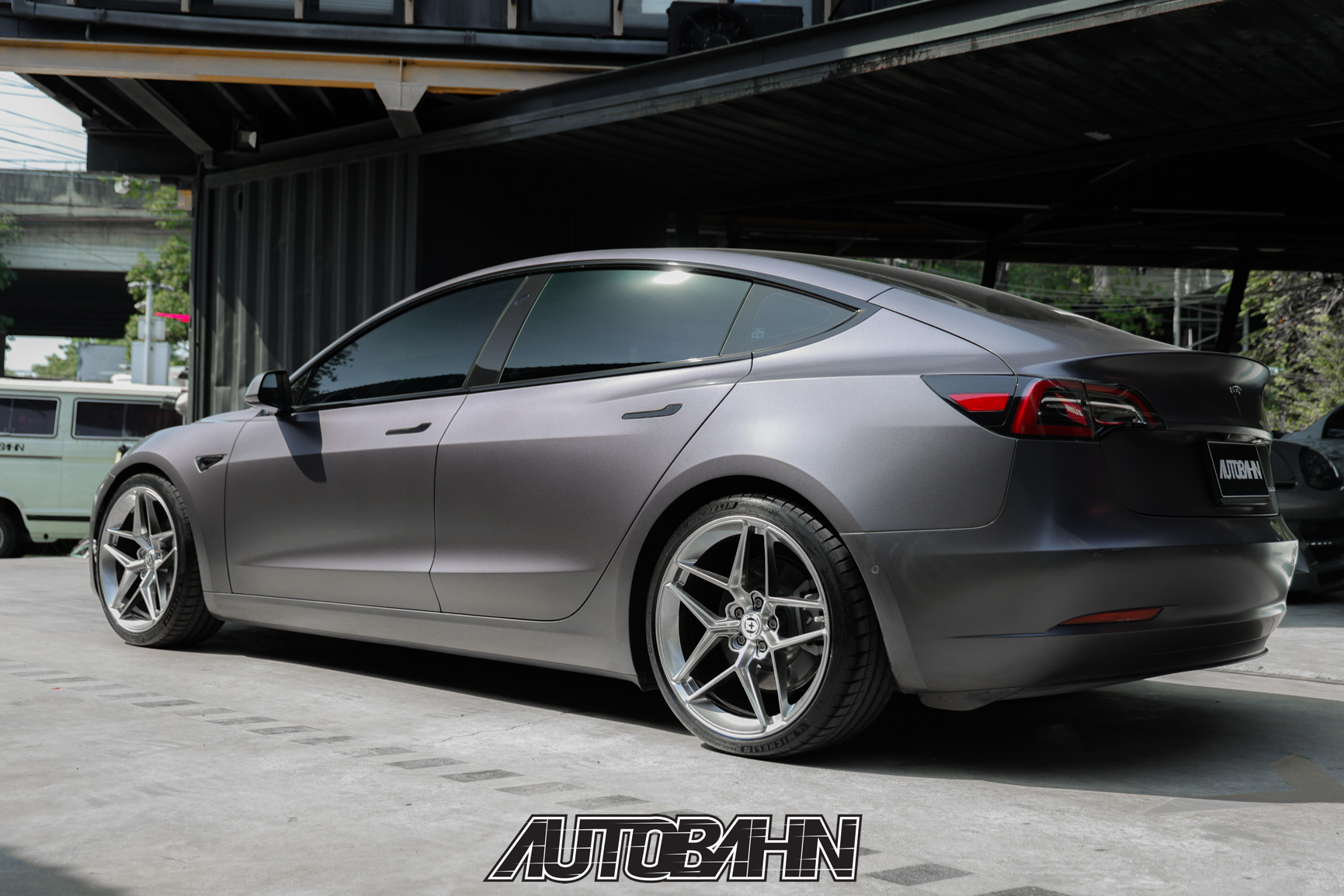 ล้อ HRE Wheels FF11 ขอบ 19" | Autobahn Thailand