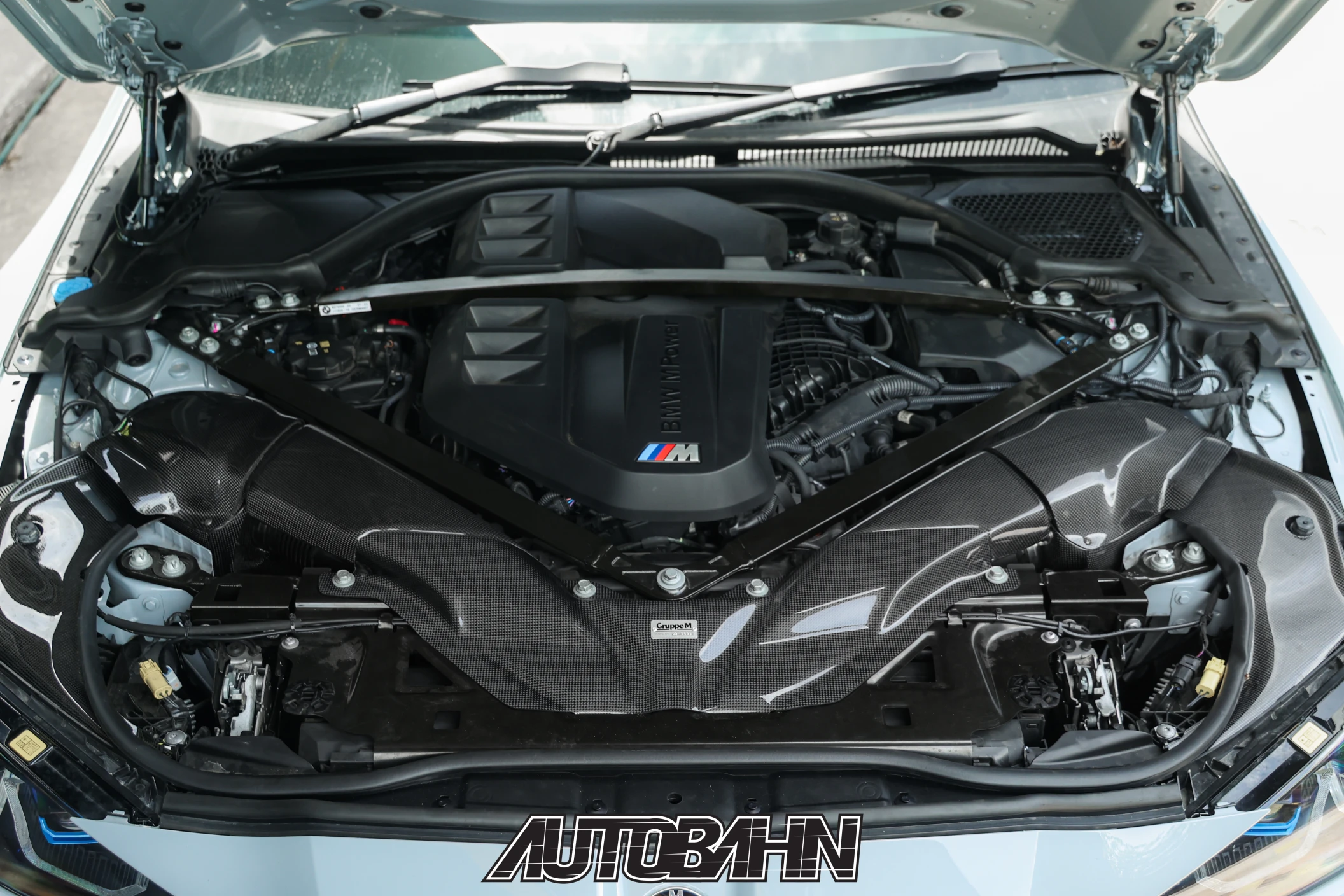 กรองอากาศ GruppeM Carbon Air Intake M4 G82 | Autobahn Thailand